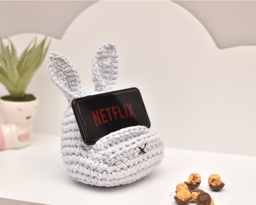 Free Bunny Mobile Phone Stand Crochet Pattern – Dreamy Wool