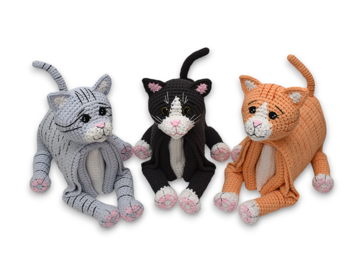 Cuddle and Play Cat Blanket Collection – Dreamy Wool